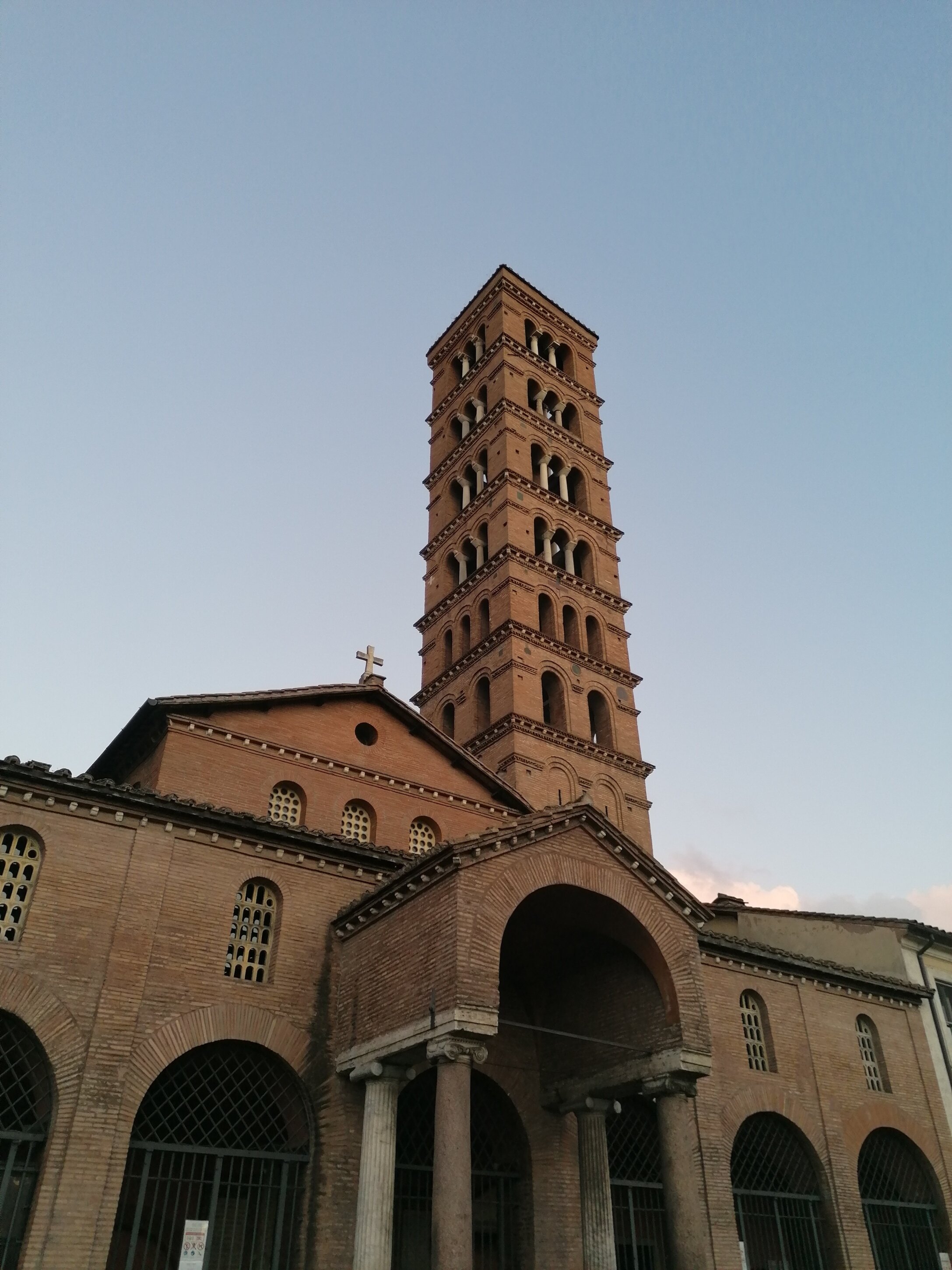 THE SURPRISING BASILICA OF SANTA MARIA IN COSMEDIN