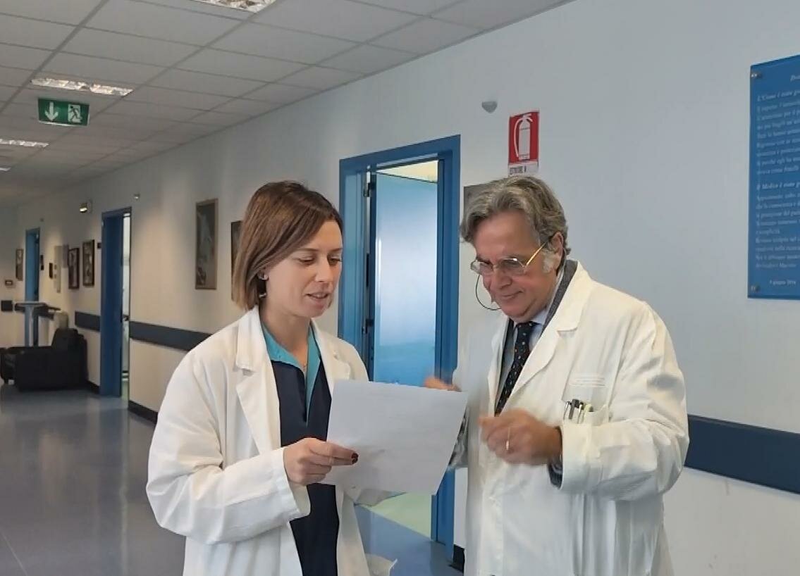 Intossicati da botulino al cenone di fine anno: sospetti sulle tartine