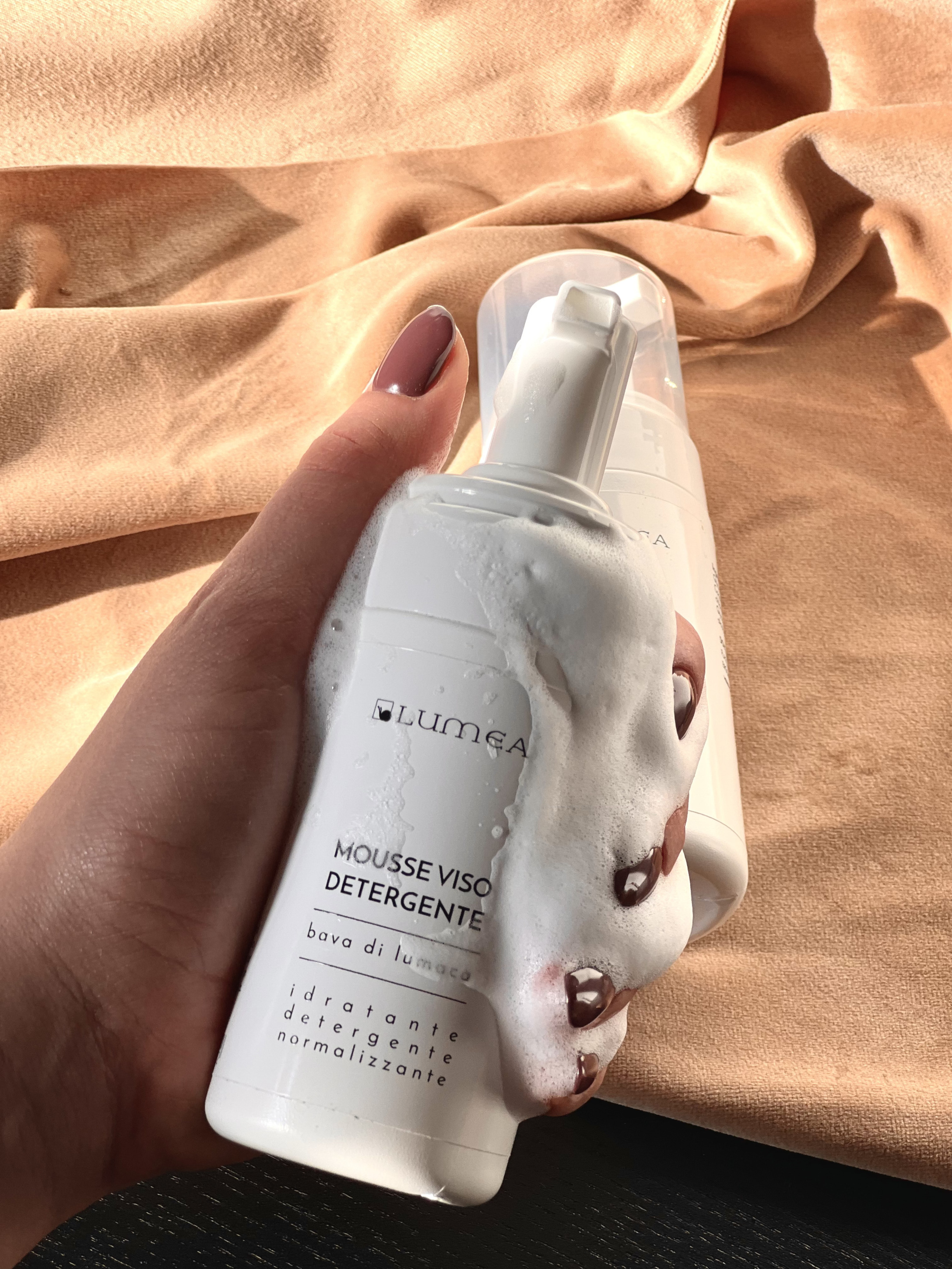 Mousse detergente con bava di lumaca a base di lumaca Lumea Cosmetici ...